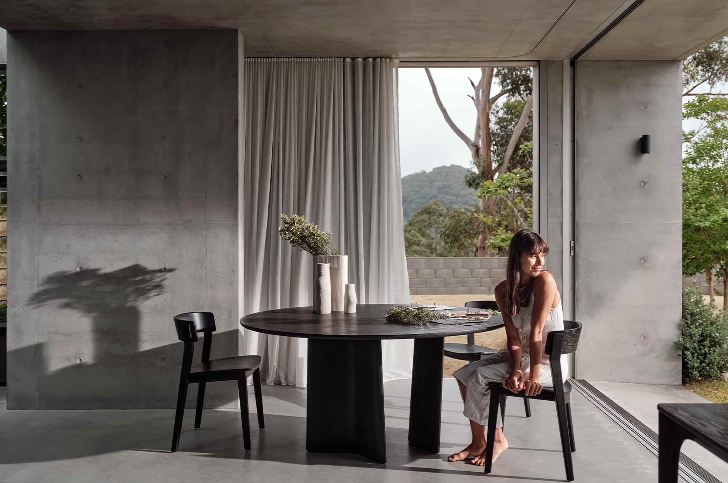 Issho Dining Table - King Living